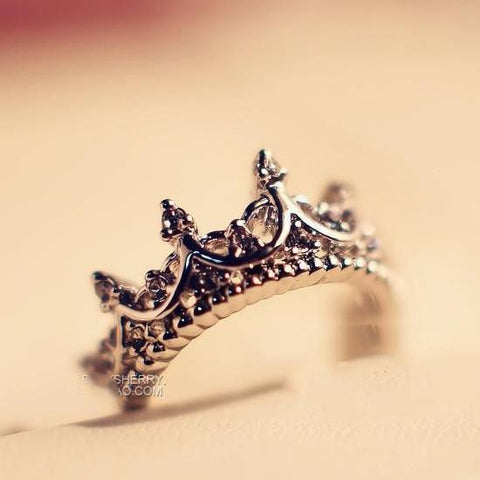 silver queen crown ring